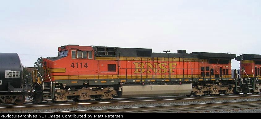 BNSF 4114